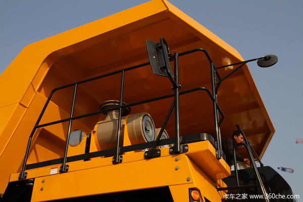 三一SRT95C矿用自卸车亮相上海宝马展_三一重卡_刚性系列 矿山车_卡车之家