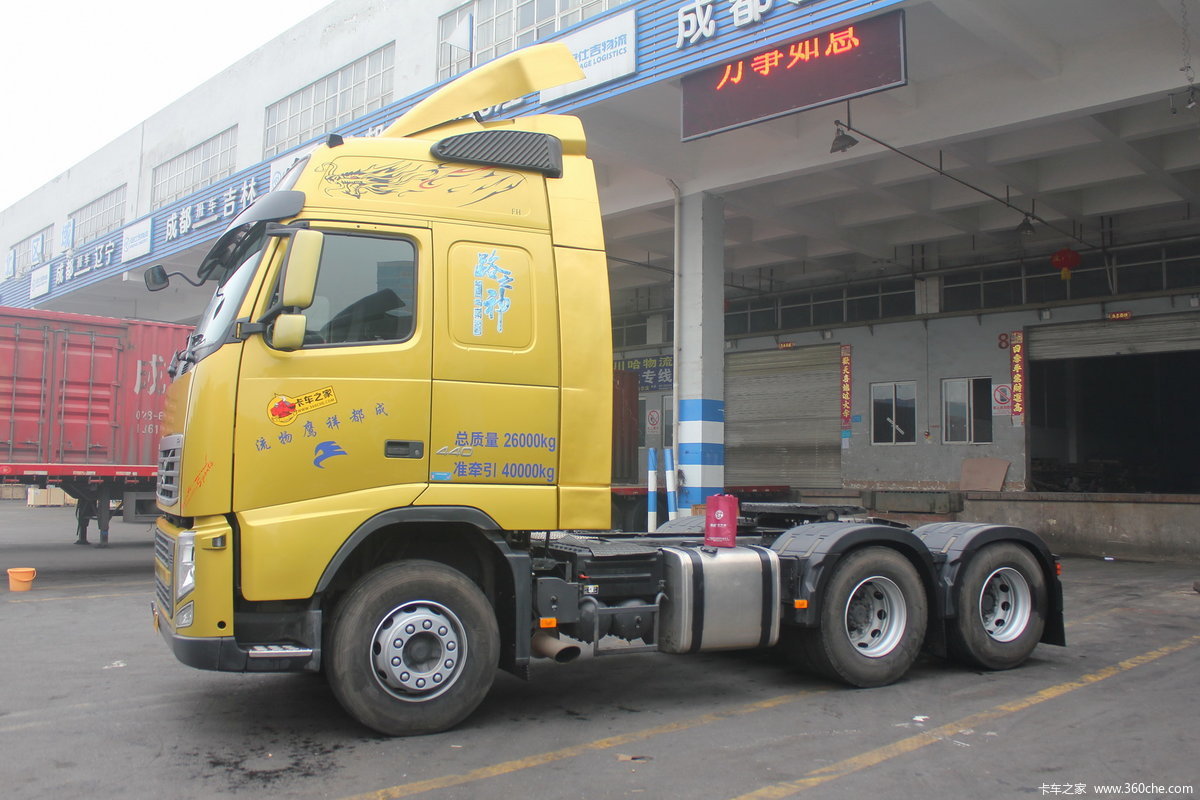 【图】沃尔沃 FH重卡 440马力 6X2牵引车 62T B_实拍图片_152303_卡车之家