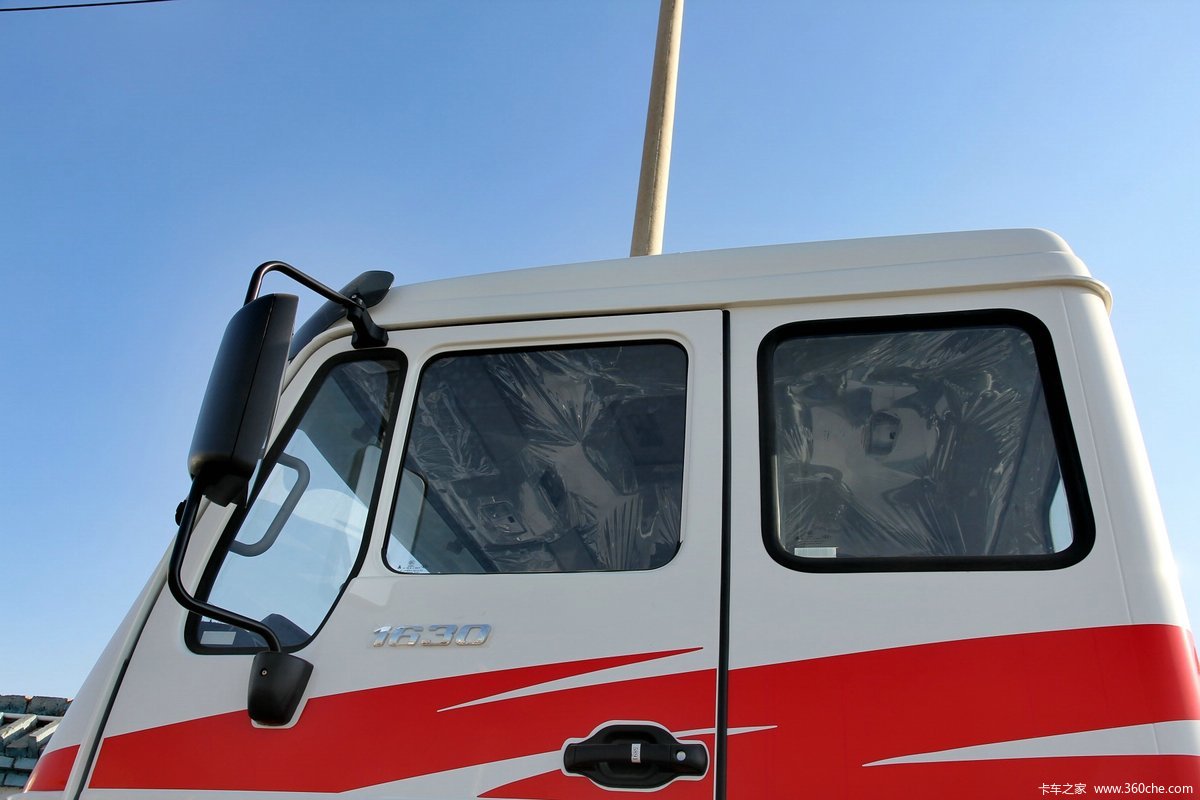 【图】北奔 NG80系列重卡 300马力 4X4 6.2米越野载货车(ND2163E48J)_实拍图片_228629_卡车之家