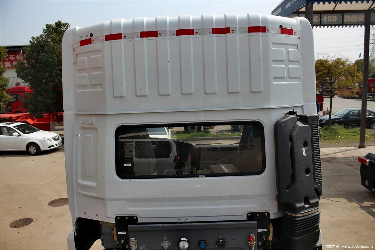 【图】中国重汽 斯太尔D7B重卡 380马力 4X2牵引车(ZZ4183N3611D1N)_实拍图片_263599_卡车之家
