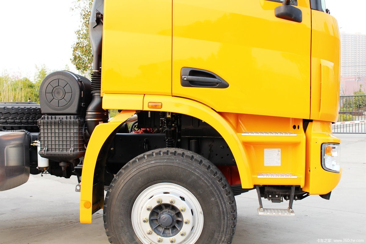 【图】联合卡车U340 340马力 6X4 5.8米自卸车(富华轮边减速桥)(SQR3251D6T4-2)_实拍图片_380911_卡车之家