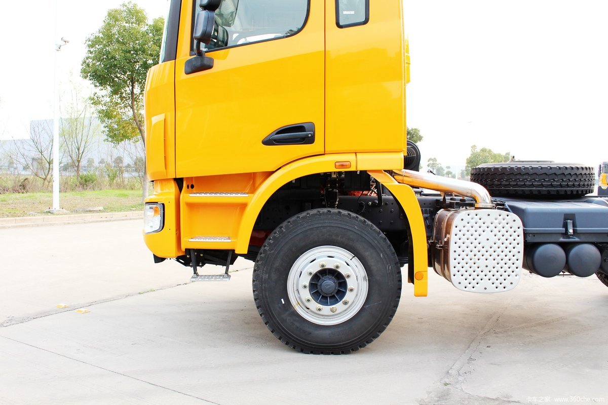 【图】联合卡车U340 340马力 6X4 5.8米自卸车(富华轮边减速桥)(SQR3251D6T4-2)_实拍图片_380916_卡车之家