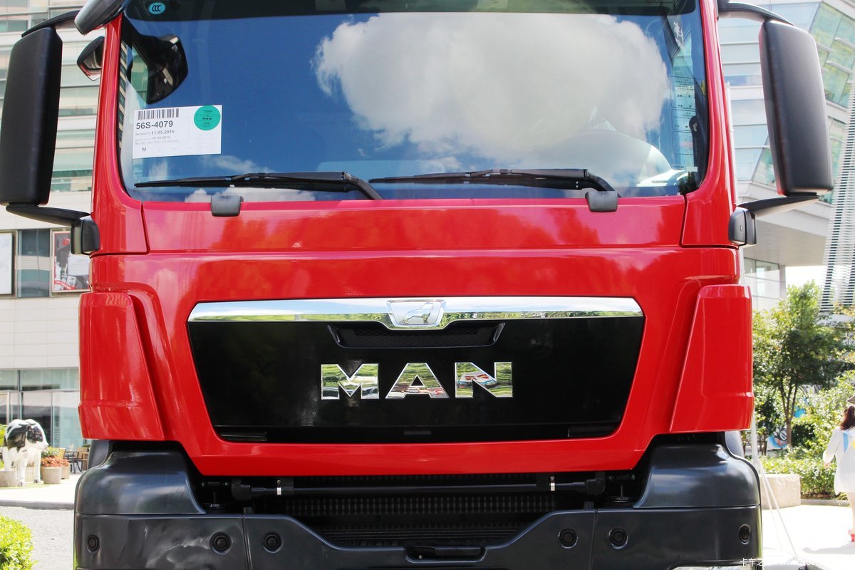 【图】曼(MAN) TGS BBS系列重卡 540马力 6X6牵引车(型号:33.540)_实拍图片_423325_卡车之家