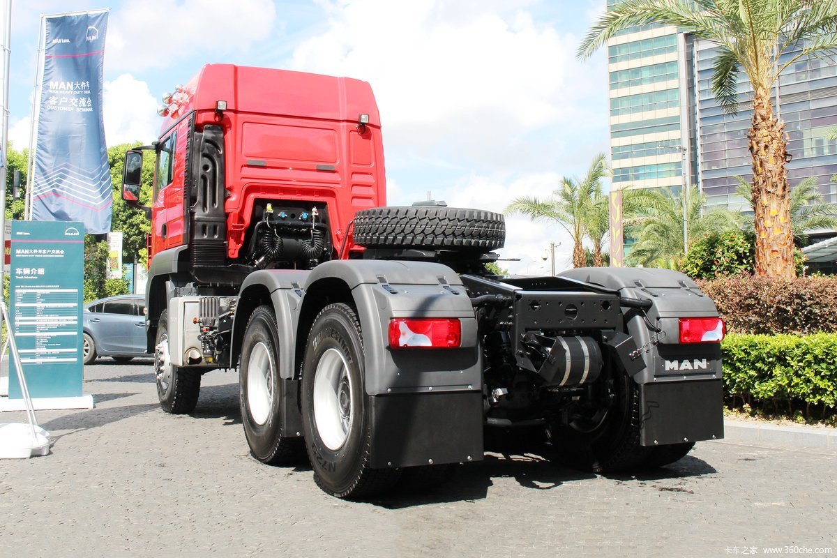 【图】曼(MAN) TGS BBS系列重卡 540马力 6X6牵引车(型号:33.540)_实拍图片_423325_卡车之家