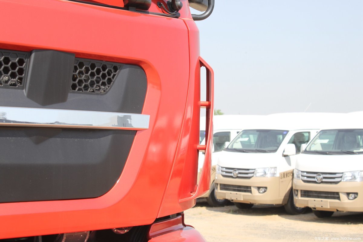 【图】中国重汽 斯太尔D7B重卡 380马力 6X4牵引车(高顶)(ZZ4253N3241E1BN)_实拍图片_487147_卡车之家