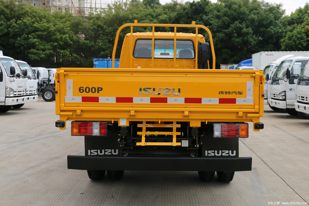 【图】庆铃 五十铃600P 130马力 3.235米双排栏板轻卡(QL1060A5HW)_实拍图片_512427_卡车之家