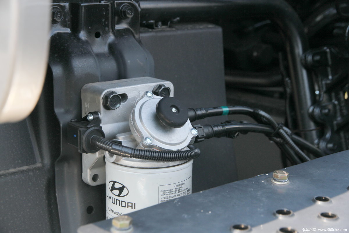 【图】现代商用车 创虎XCIENT重卡 440马力 6X4 危化品牵引车(CHM4250KPQ49WXPV)_实拍图片_513365_卡车之家