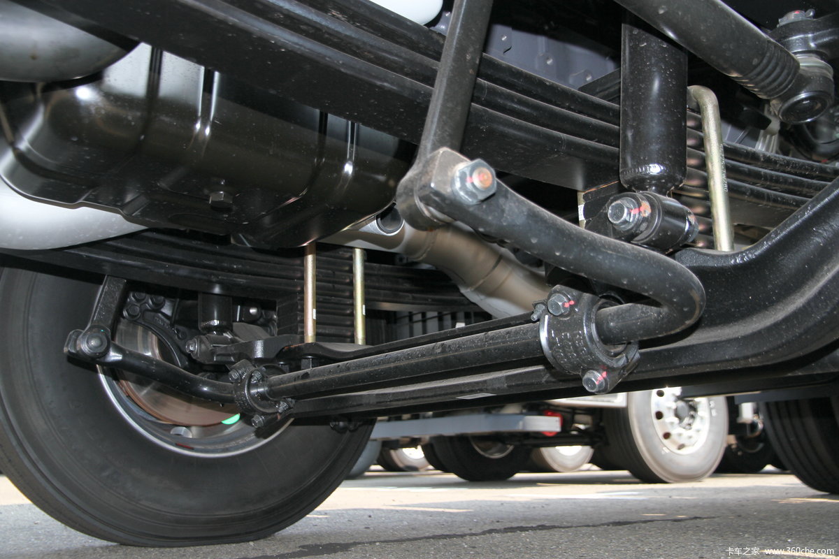 【图】现代商用车 创虎XCIENT重卡 440马力 6X4 危化品牵引车(CHM4250KPQ49WXPV)_实拍图片_513355_卡车之家