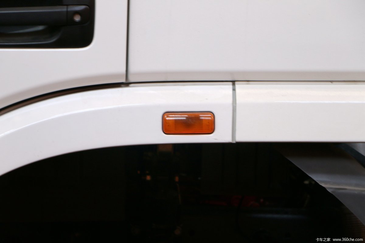 【图】联合卡车 U370 370马力 6X2 城市渣土自卸车(SQR5252ZLJN6T4-1)_实拍图片_558481_卡车之家