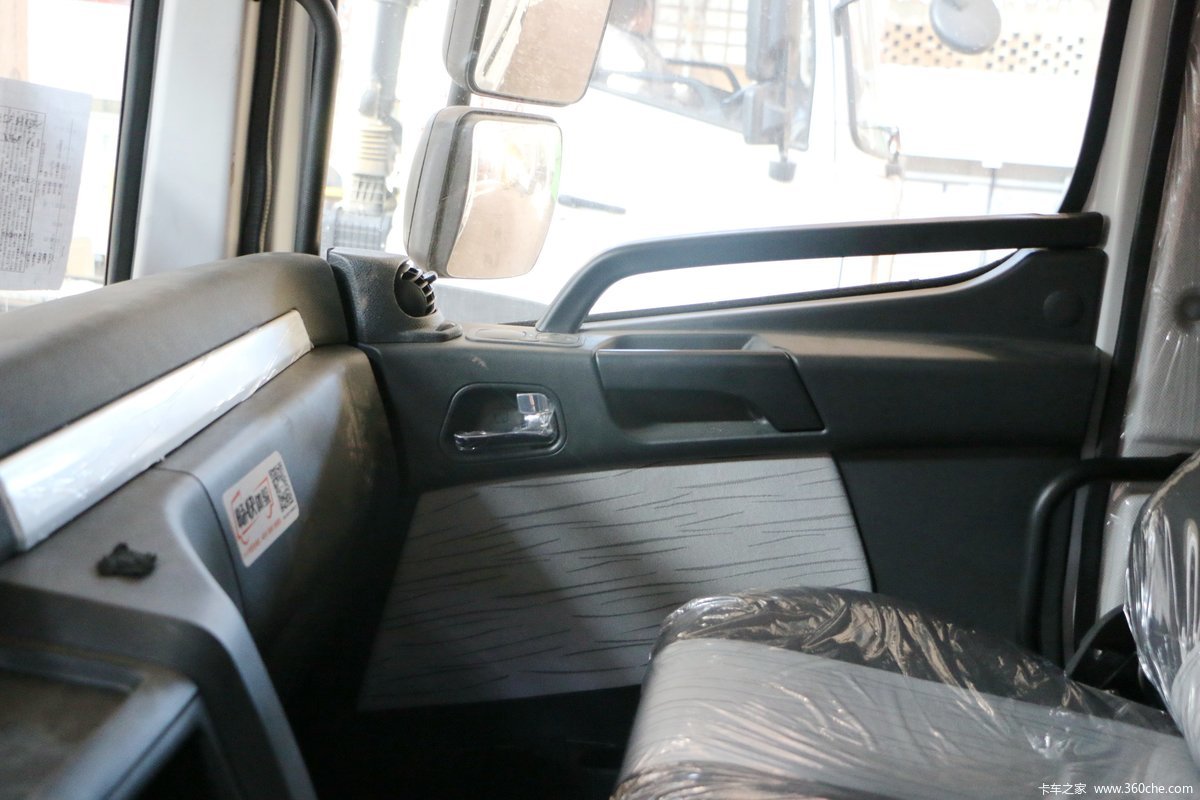 【图】联合卡车 U370 370马力 6X2 城市渣土自卸车(SQR5252ZLJN6T4-1)_实拍图片_558596_卡车之家