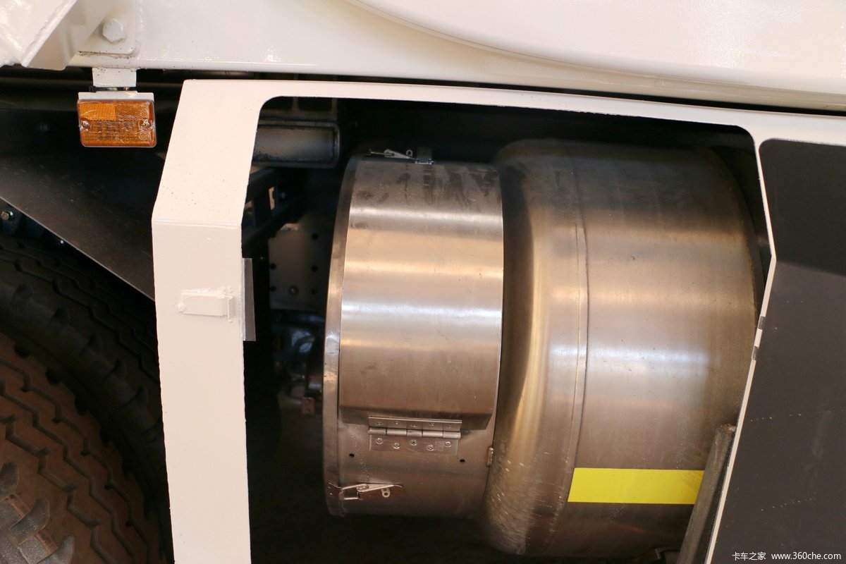 【图】联合卡车 U370 370马力 6X2 城市渣土自卸车(SQR5252ZLJN6T4-1)_实拍图片_558657_卡车之家