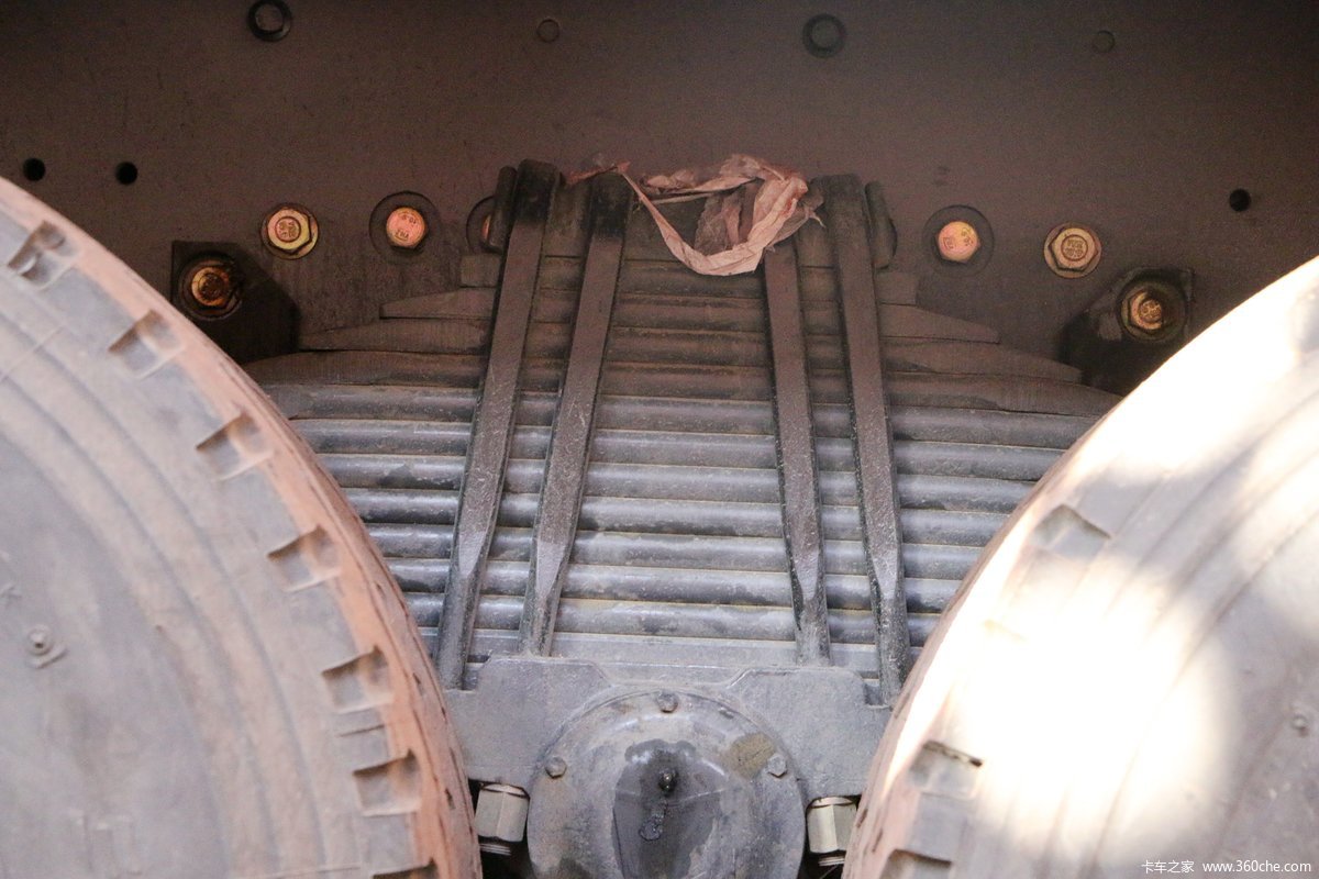 【图】联合卡车 U370 370马力 6X2 城市渣土自卸车(SQR5252ZLJN6T4-1)_实拍图片_558657_卡车之家