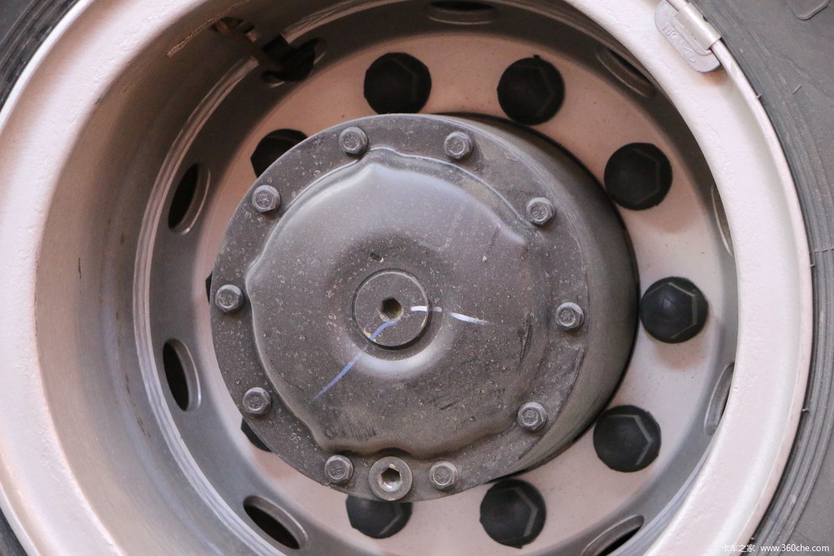 【图】联合卡车 U370 370马力 6X2 城市渣土自卸车(SQR5252ZLJN6T4-1)_实拍图片_558657_卡车之家