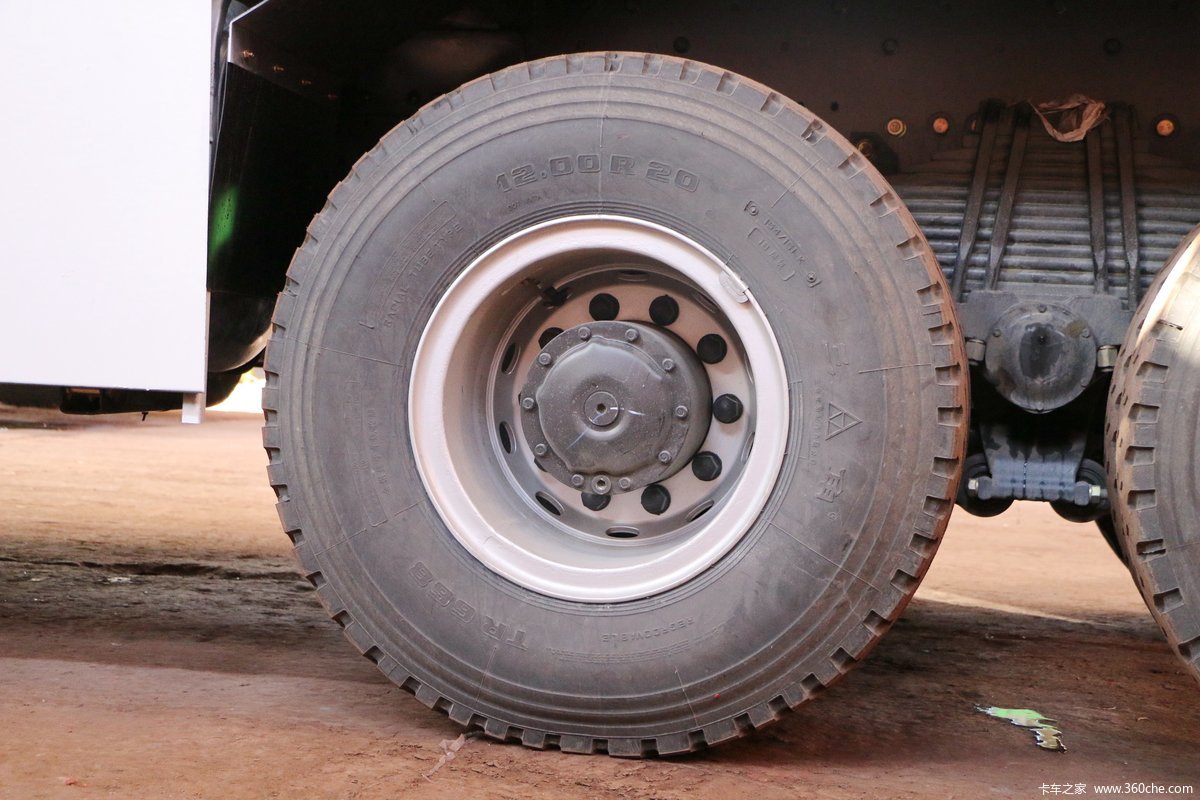 【图】联合卡车 U370 370马力 6X2 城市渣土自卸车(SQR5252ZLJN6T4-1)_实拍图片_558735_卡车之家