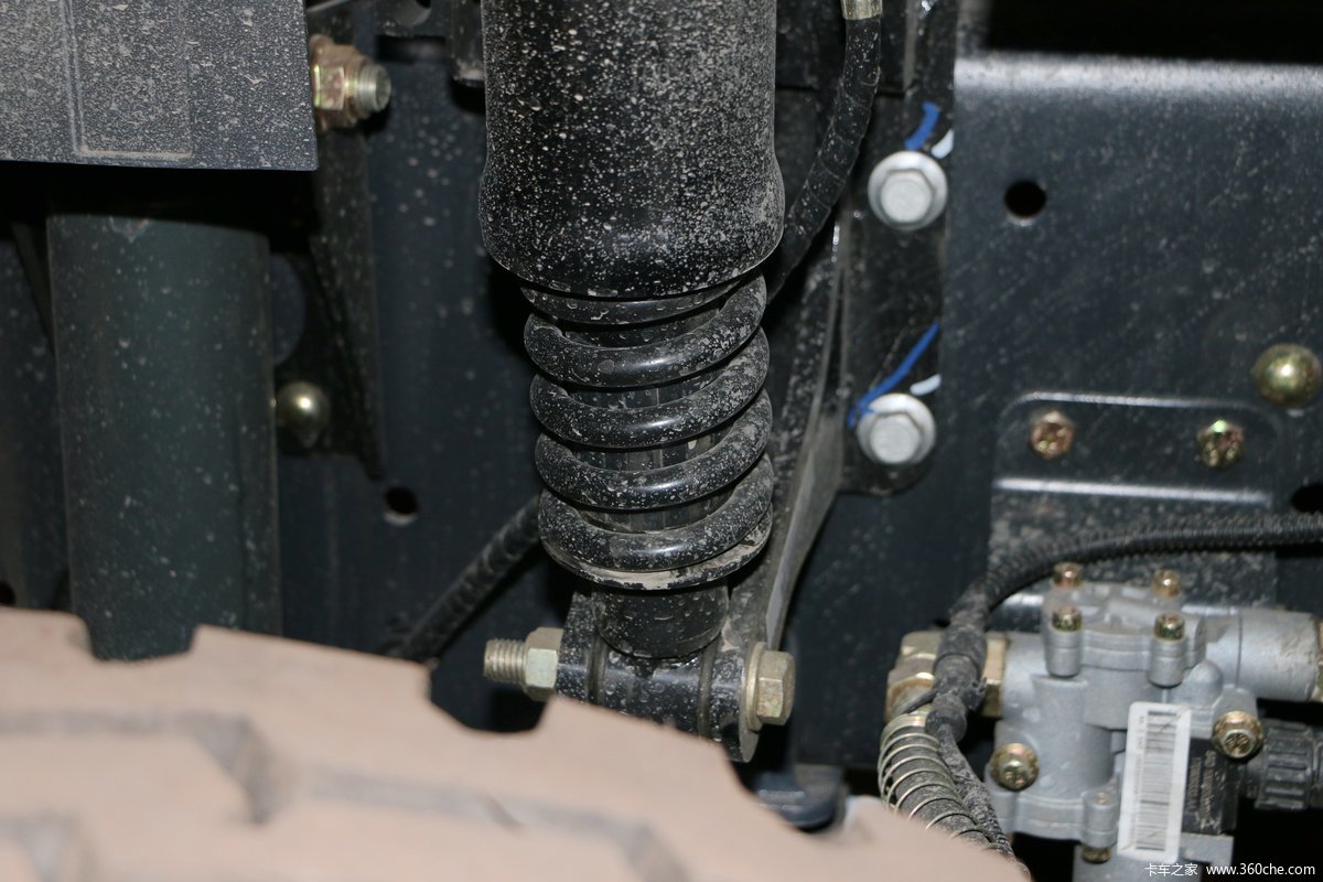 【图】联合卡车 U370 370马力 6X2 城市渣土自卸车(SQR5252ZLJN6T4-1)_实拍图片_558707_卡车之家