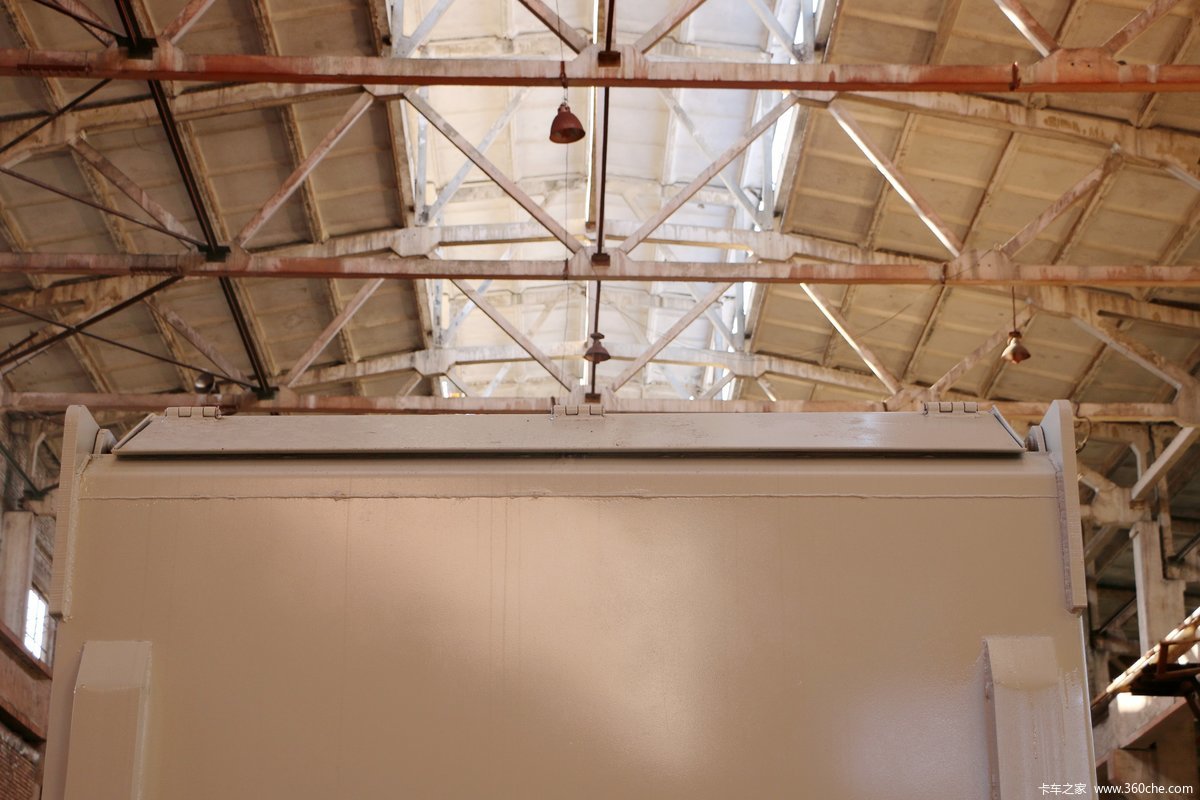 【图】联合卡车 U370 370马力 6X2 城市渣土自卸车(SQR5252ZLJN6T4-1)_实拍图片_558763_卡车之家