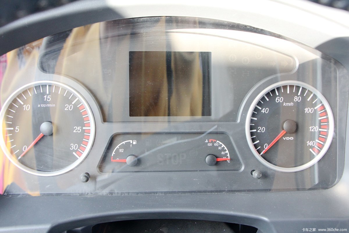 【图】陕汽康明斯 德龙X3000 600马力 8X8 大件牵引车(SX4500)_实拍图片_568058_卡车之家