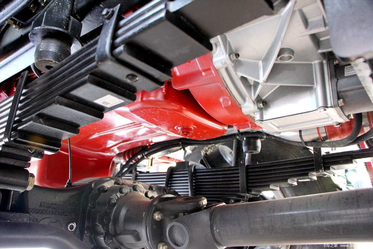 【图】陕汽康明斯 德龙X3000 600马力 8X8 大件牵引车(SX4500)_实拍图片_568079_卡车之家