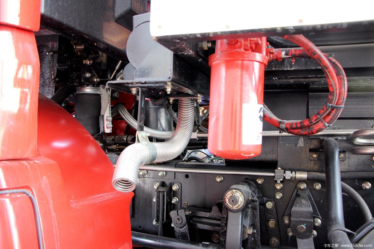 【图】陕汽康明斯 德龙X3000 600马力 8X8 大件牵引车(SX4500)_实拍图片_568093_卡车之家