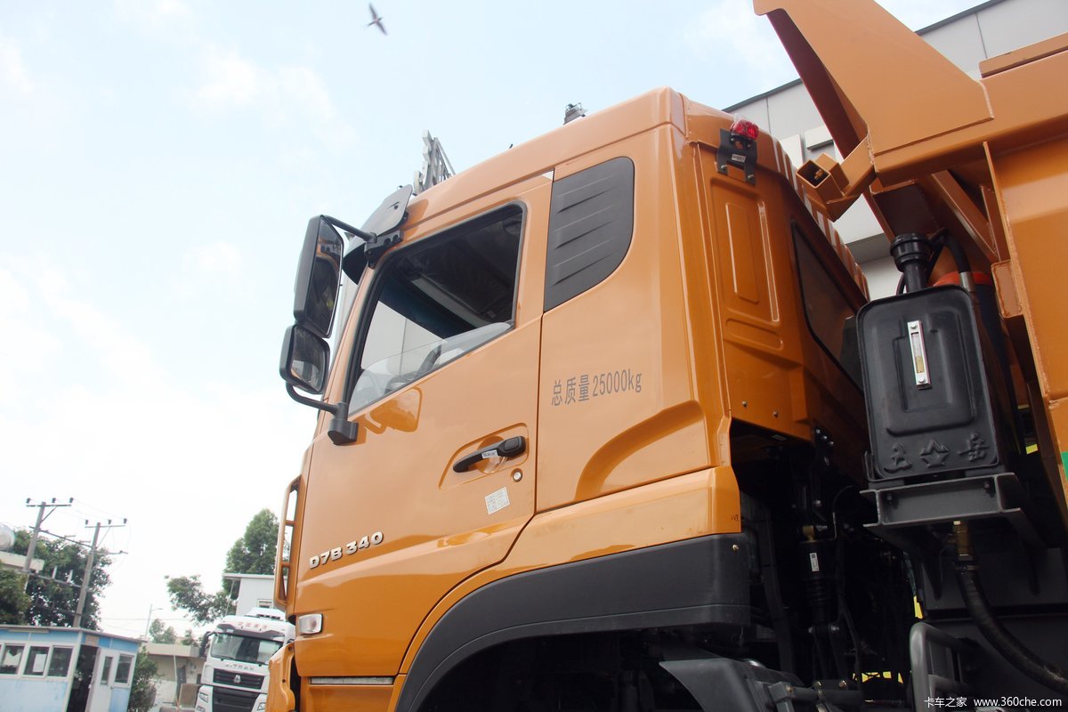 【图】中国重汽 斯太尔D7B重卡 340马力 6X4 5.6米自卸车(ZZ5253ZLJN3841E1NB)_实拍图片_603418_卡车之家