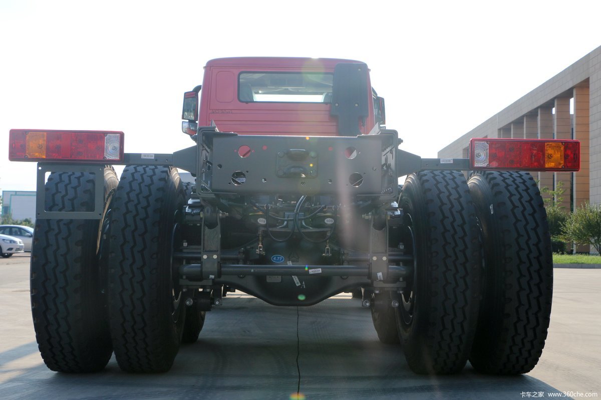 【图】中国重汽 豪瀚J7B 380马力 8X4 6.5米自卸车(ZZ3315N3066E1)_实拍图片_649559_卡车之家