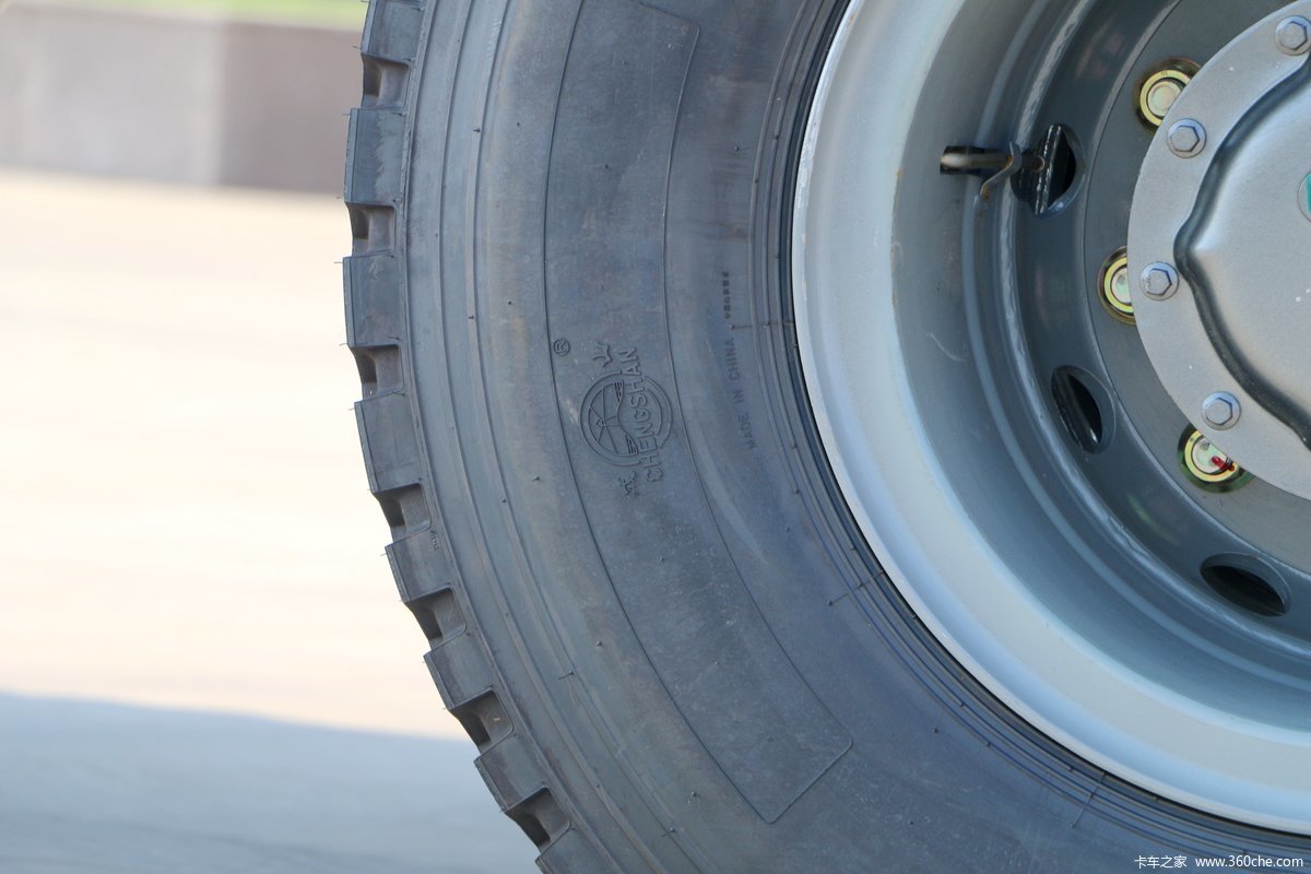 【图】中国重汽 豪瀚J7B 380马力 8X4 6.5米自卸车(ZZ3315N3066E1)_实拍图片_649539_卡车之家