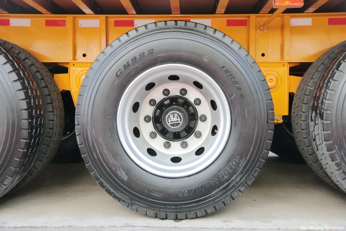 【图】中集华骏 45英尺小鹅颈集装箱运输半挂车_实拍图片_699911_卡车之家