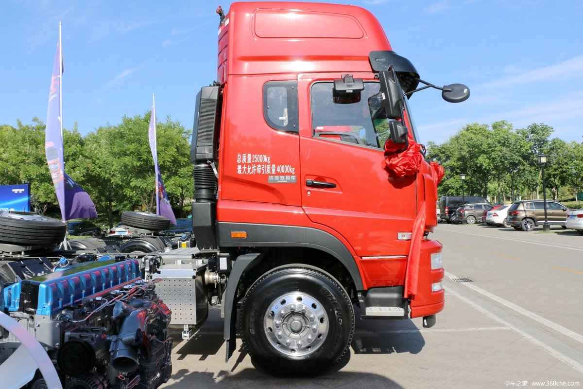 【图】中国重汽 斯太尔D7B重卡 400马力 6X4牵引车(ZZ4253N3241E1BN)_实拍图片_777289_卡车之家