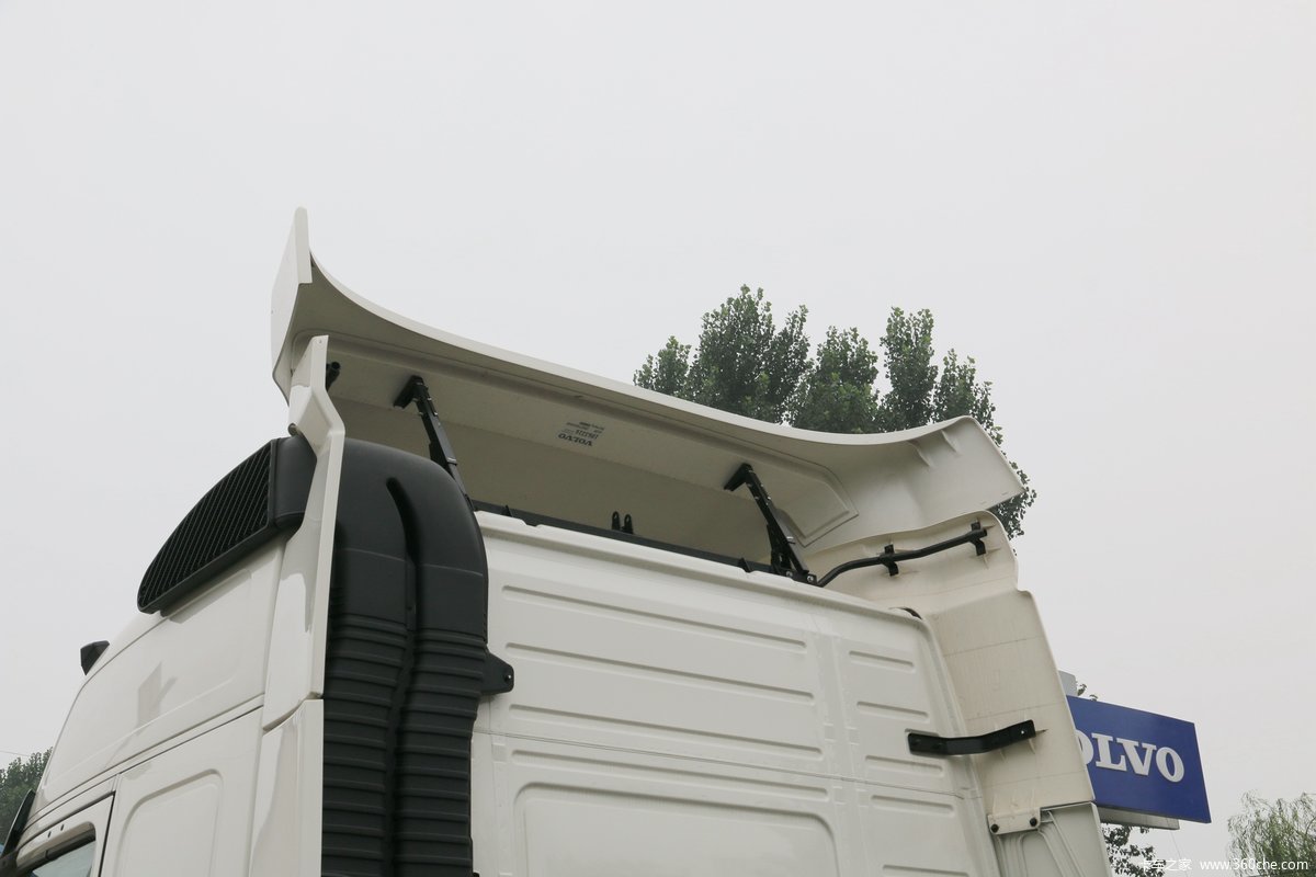 【图】沃尔沃 新FM重卡 460马力 6X2R牵引车(FM460 62T B)_实拍图片_813594_卡车之家