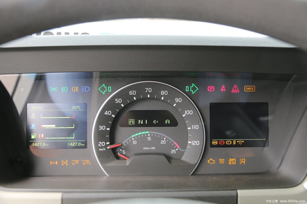 【图】沃尔沃 新FM重卡 460马力 6X2R牵引车(FM460 62T B)_实拍图片_813737_卡车之家