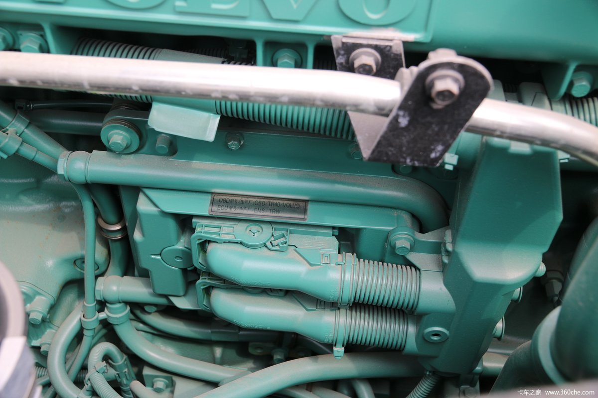 【图】沃尔沃 新FM重卡 460马力 6X2R牵引车(FM460 62T B)_实拍图片_813801_卡车之家