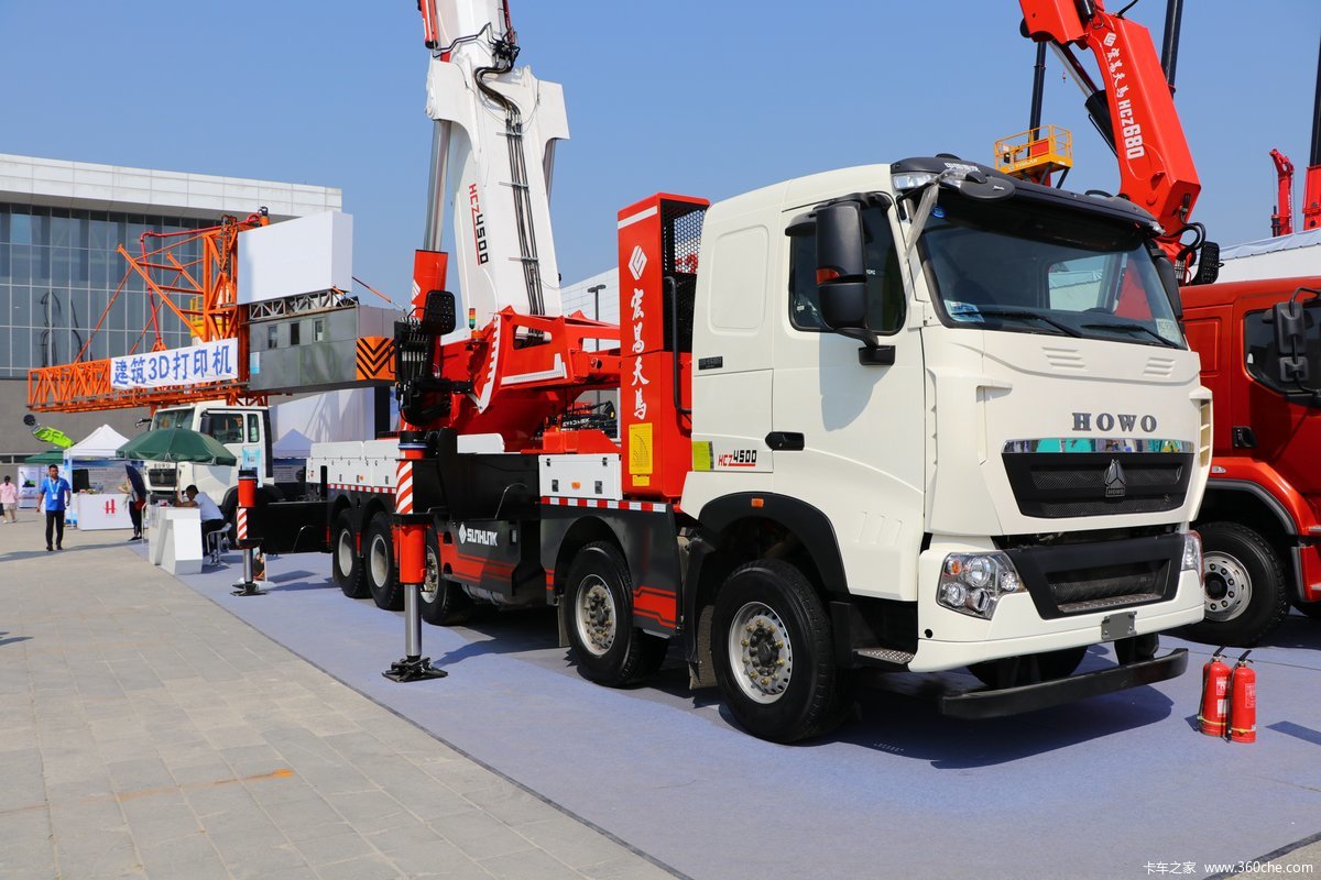 【图】中国重汽 HOWO T7H重卡 10X4 折臂随车吊(宏昌天马牌)_实拍图片_819053_卡车之家