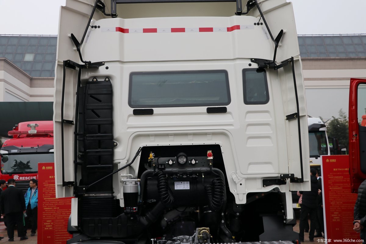 【图】中国重汽 HOWO TX重卡 460马力 6X4 牵引车(ZZ4257V324GE1)_实拍图片_861117_卡车之家