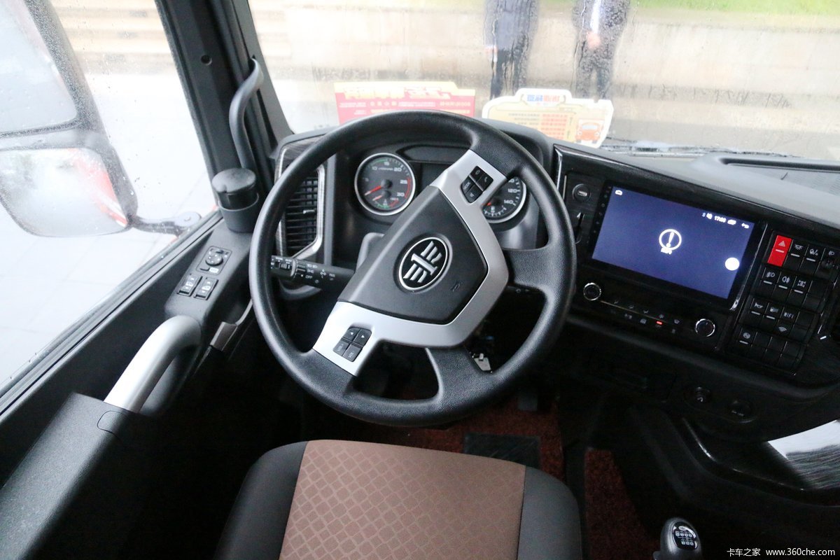 【图】青岛解放 JH6重卡 领航版 550马力 6X4 牵引车(CA4250P25K25T1E5A80)_实拍图片_868148_卡车之家