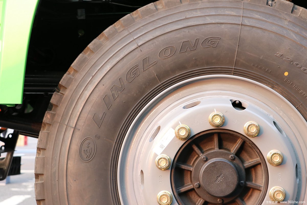 【图】一汽解放 新J6P重卡 2020款 350马力 8X4 5.6米自卸车(CA3310P66K24L1T4E5)_实拍图片_872796_卡车之家