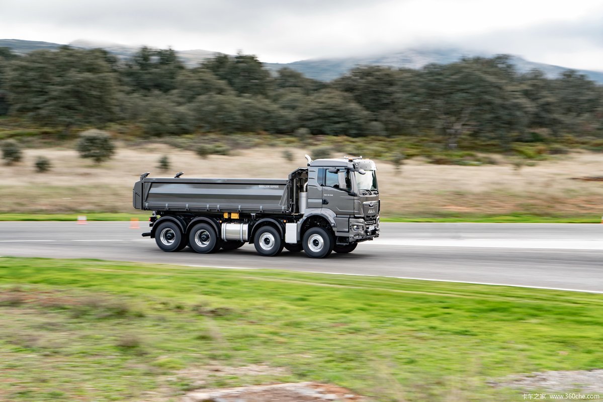 【图】曼(MAN) TGS系列重卡 510马力 8X4自卸车(TGS35.510)_实拍图片_905293_卡车之家