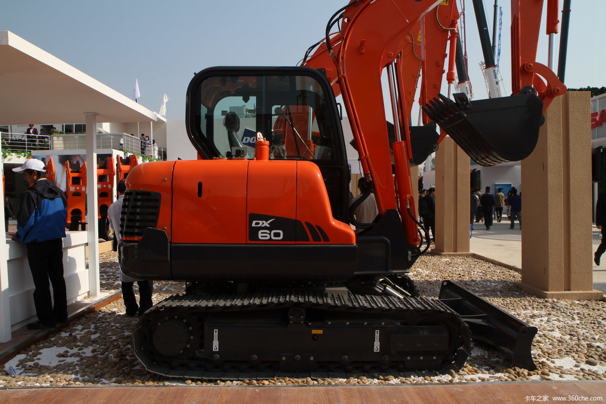 【图】斗山 DX60履带式液压挖掘机_实拍图片_963669_卡车之家