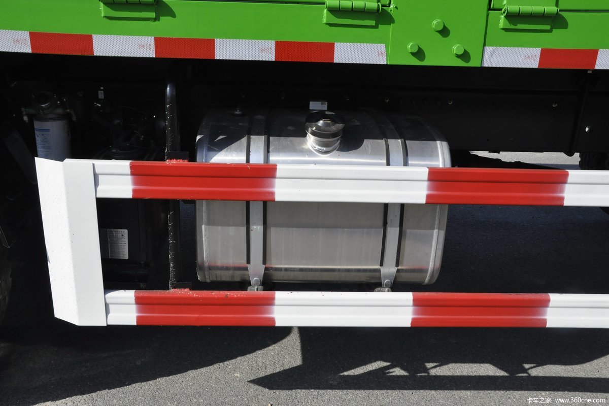 【图】东风华神 D912 220马力 6X2 6.8米自卸车(EQ3240GLV)_实拍图片_990590_卡车之家