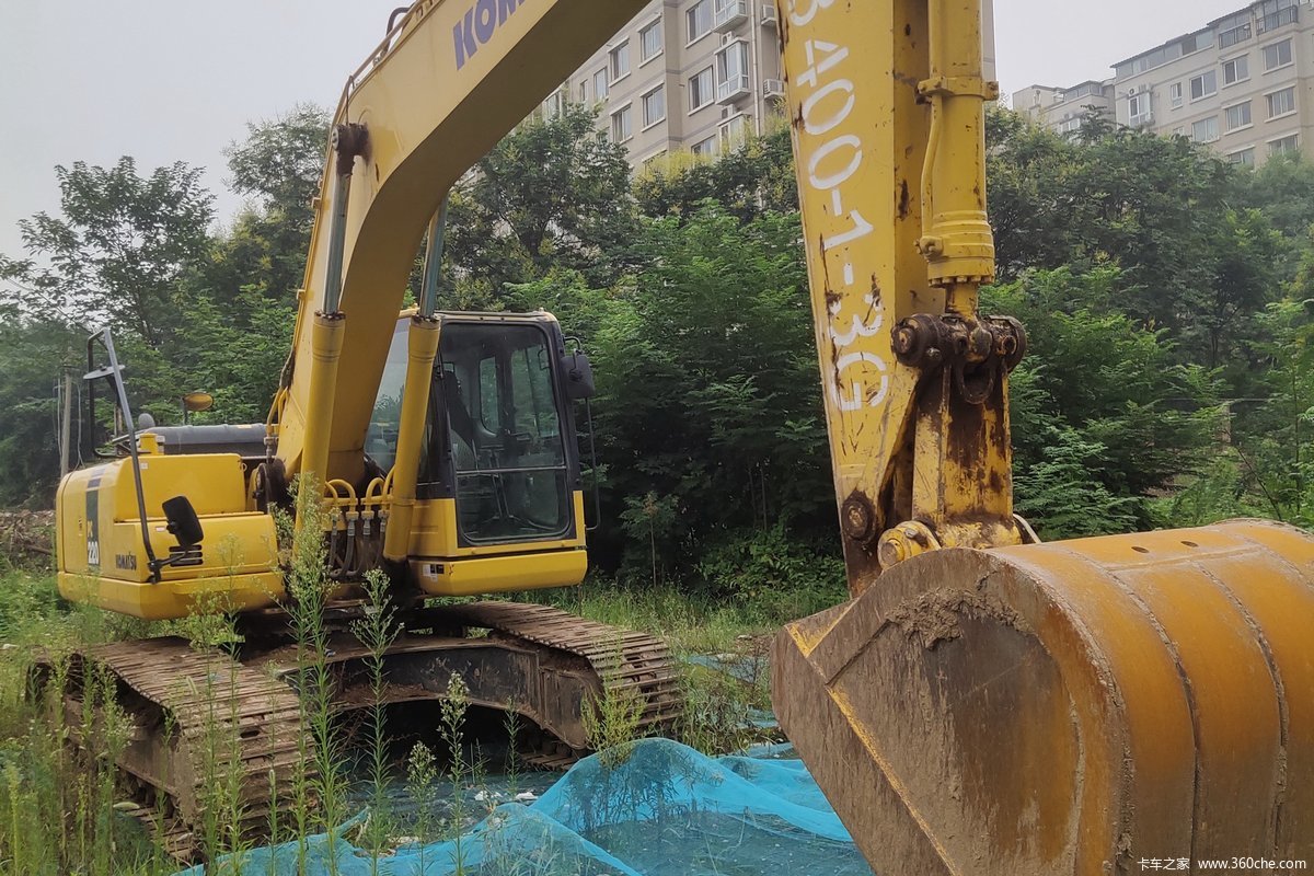 【图】小松 PC220-8M0履带式挖掘机_实拍图片_1016962_卡车之家