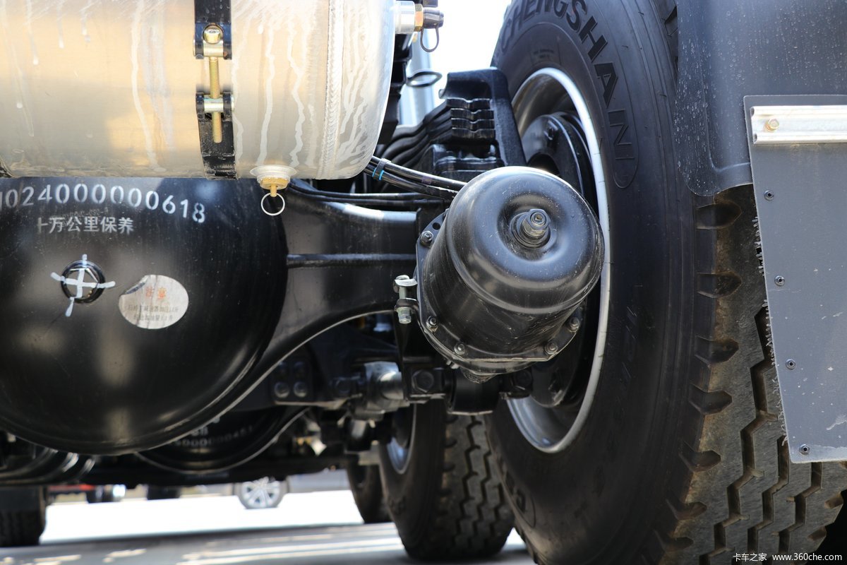 【图】福田 欧曼GTL 6系重卡 510马力 6X4牵引车(BJ4259SMFKB-AC)_实拍图片_1026437_卡车之家