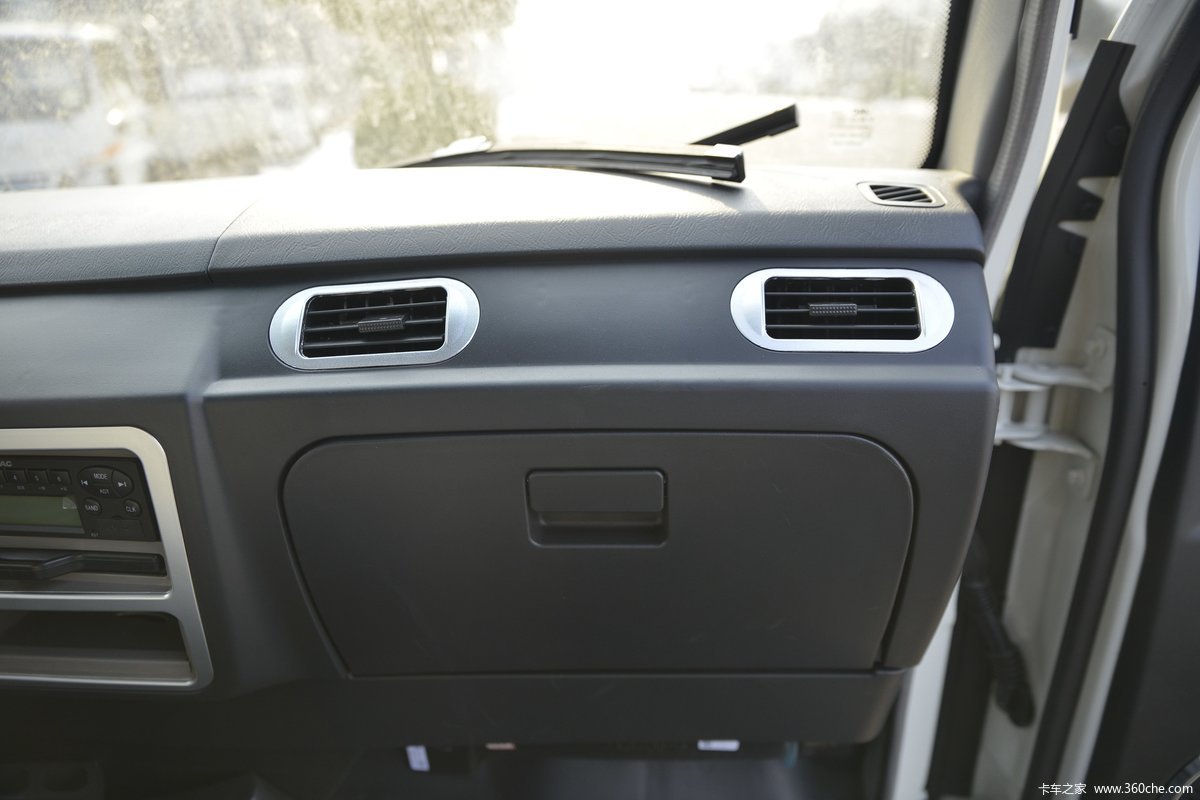 【图】江淮 康铃31 68马力 3.05米双排栏板轻卡(HFC1040R93K2B4V)_实拍图片_1115717_卡车之家