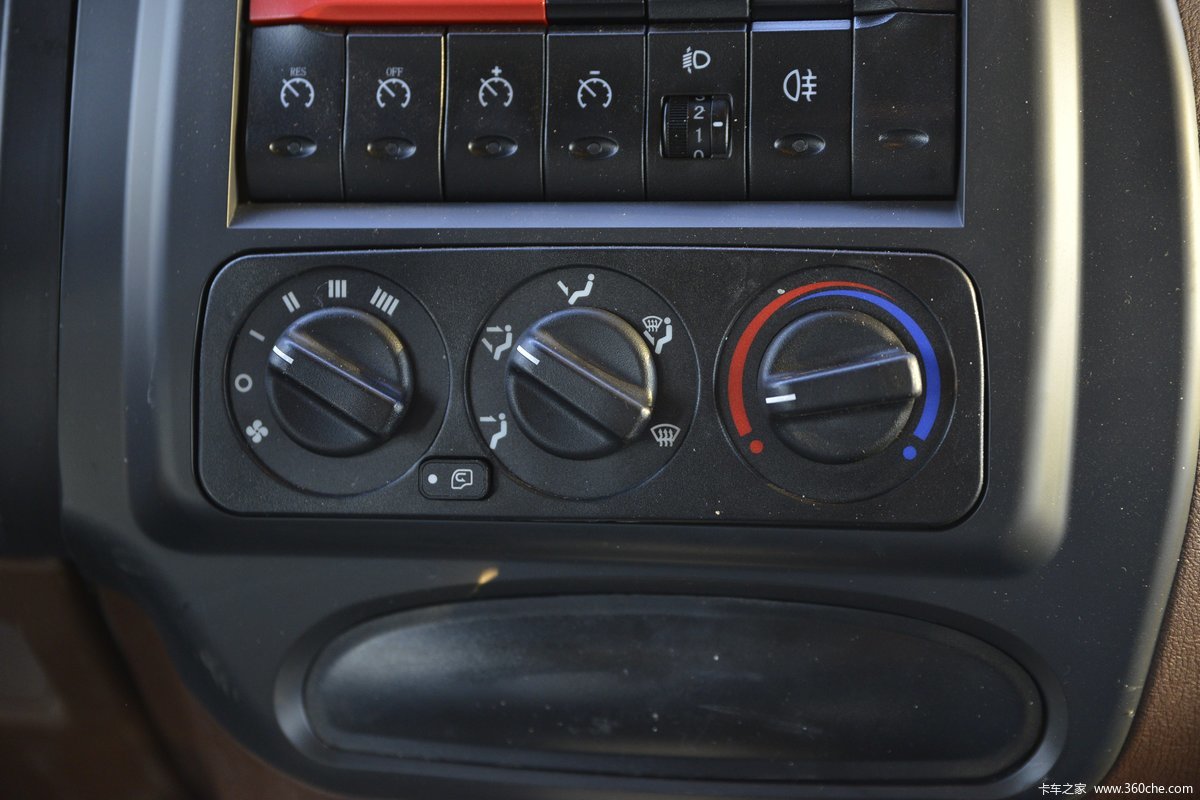 【图】江淮 格尔发K5L中卡 170马力 4X2牵引车(HFC4141P3K1A35S2V)_实拍图片_1129254_卡车之家