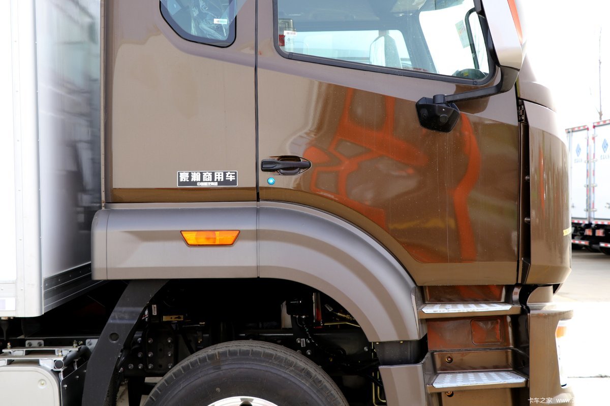 【图】中国重汽 HOWO N5G中卡 240马力 4X2 冷藏车(宏昌天马)_实拍图片_1136880_卡车之家