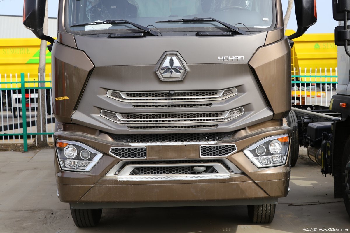 【图】中国重汽 HOWO N5G中卡 240马力 4X2 冷藏车(宏昌天马)_实拍图片_1136875_卡车之家