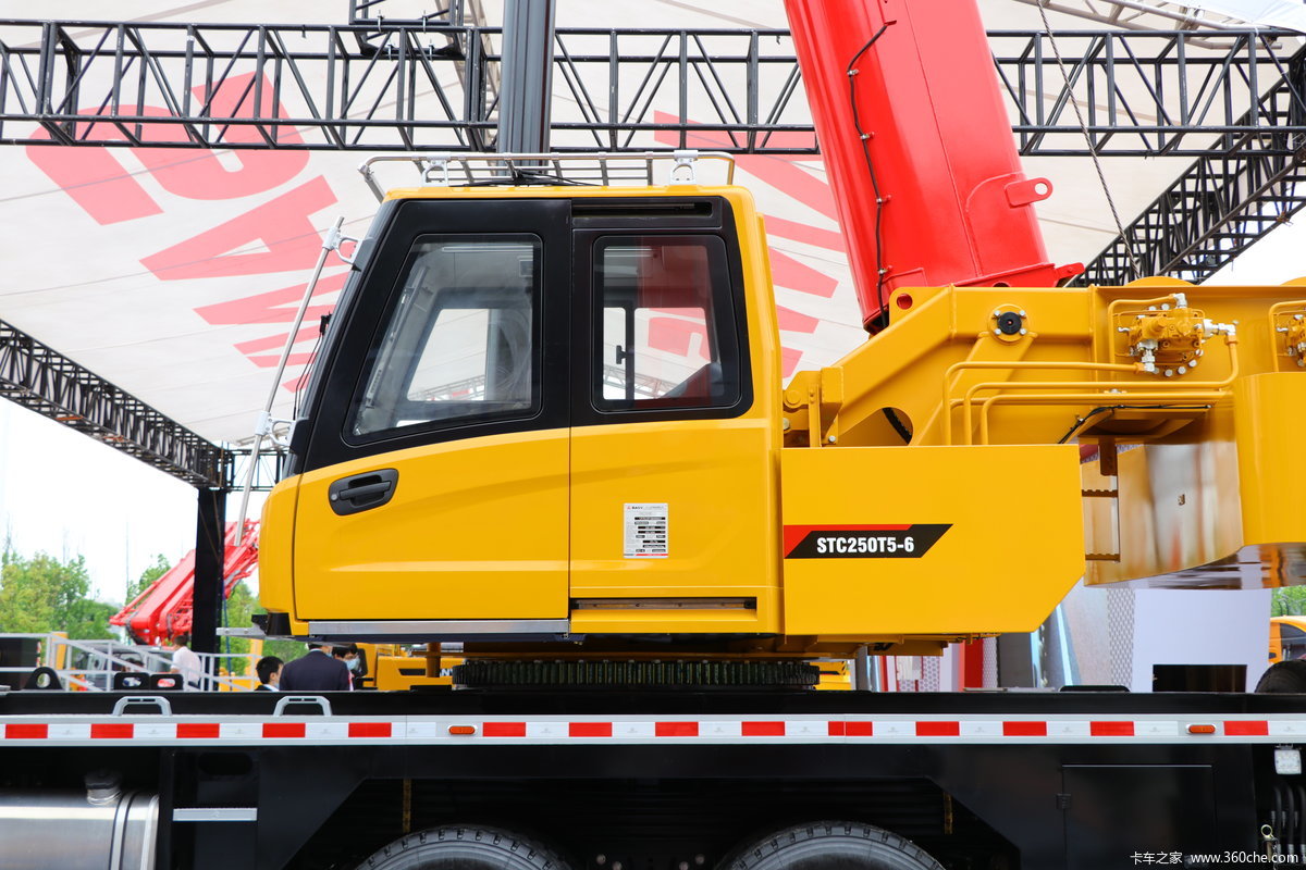 【图】三一 25吨 3桥汽车起重机(国六)(STC250T5-6)_实拍图片_1203140_卡车之家