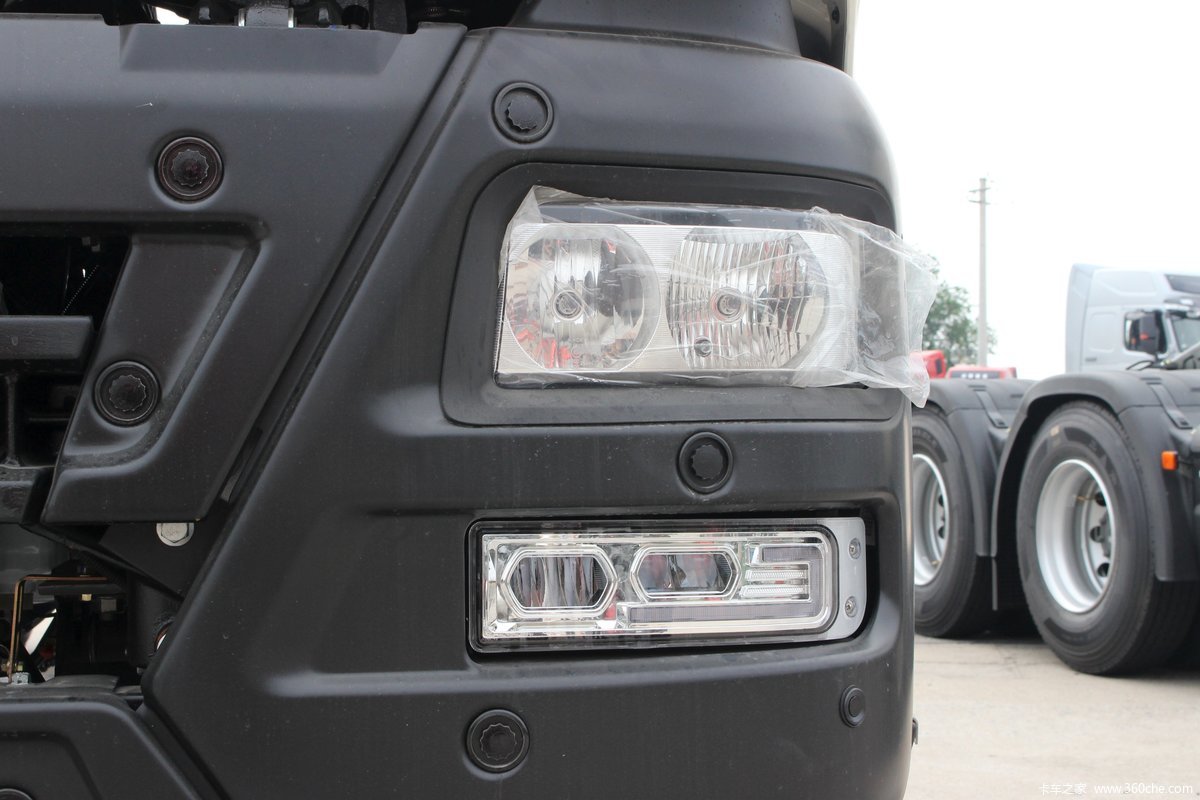 【图】中国重汽HOWO TX 350马力 8X4 6.2米自卸车(国六)(ZZ3317V306GF1)_实拍图片_1203670_卡车之家