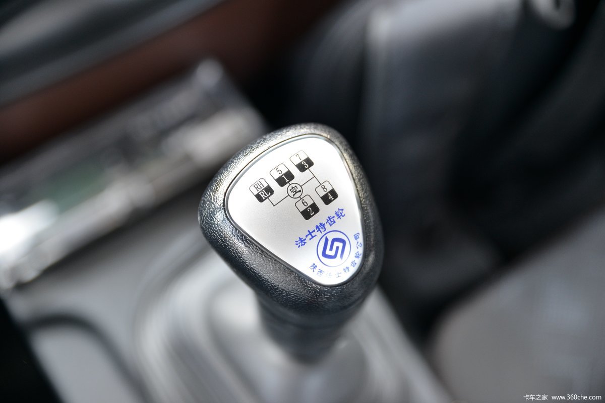 【图】江淮 格尔发K5L 超值版 245马力 6X2 6.2米厢式载货车(国六)(后桥提升)(HFC5251XXYP3K24D46S)_实拍 ...