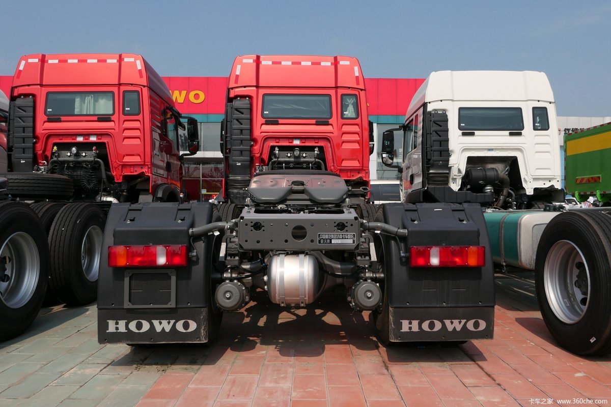【图】中国重汽 HOWO TX重卡 430马力 6X4 牵引车(国六)(ZZ4257V324GF1)_实拍图片_1246942_卡车之家