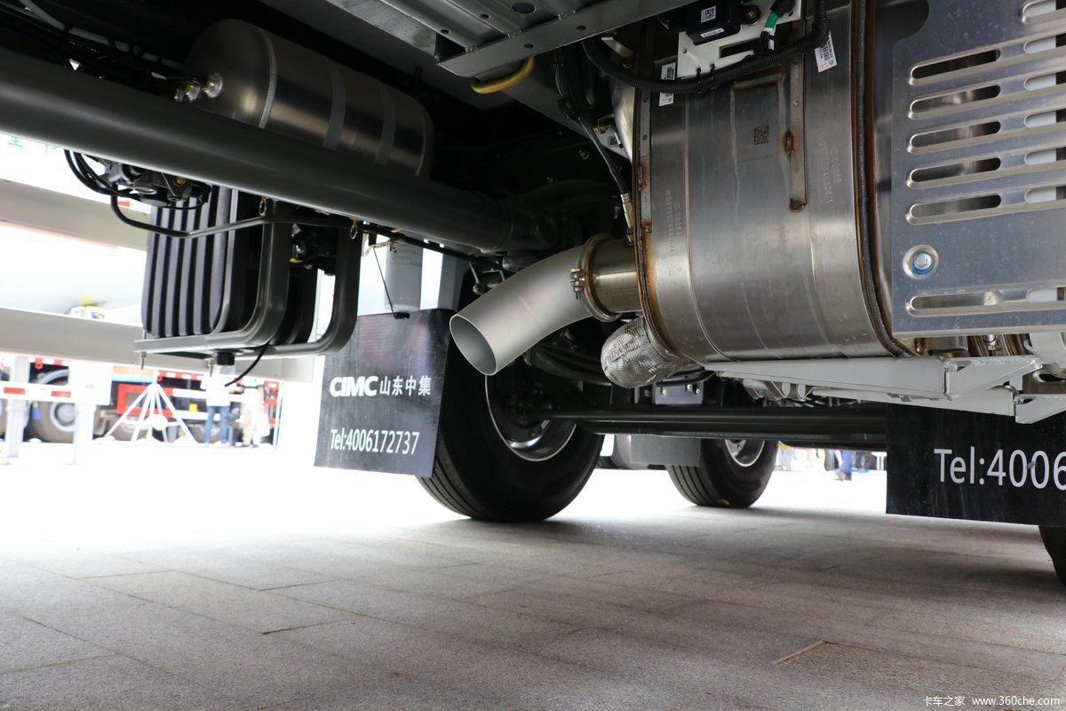 【图】中国重汽 HOWO TX 330马力 6X2 9.4米冷藏车(国六)(ZZ5257XLCN56CGF1)_实拍图片_1249265_卡车之家