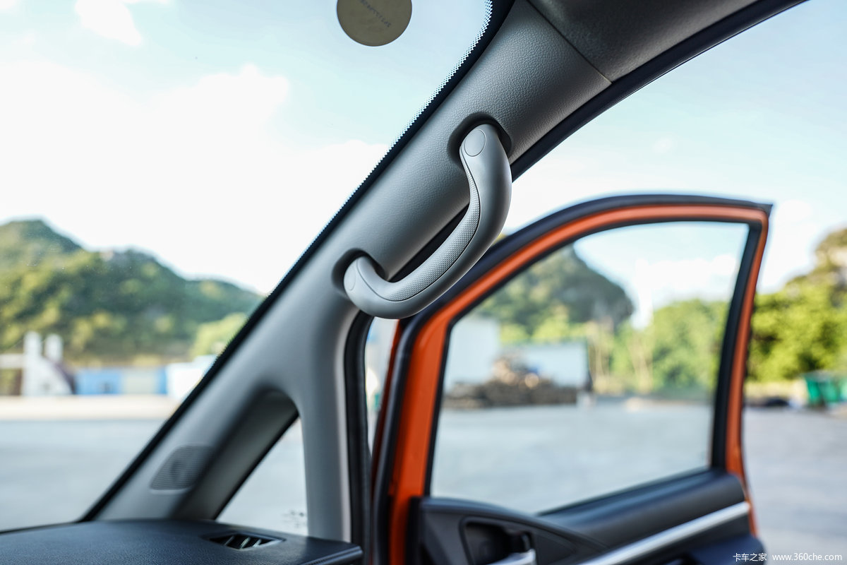 【图】东风风行 菱智V3 定制款 122马力 1.6L封闭厢式货车(国六)_实拍图片_1257368_卡车之家